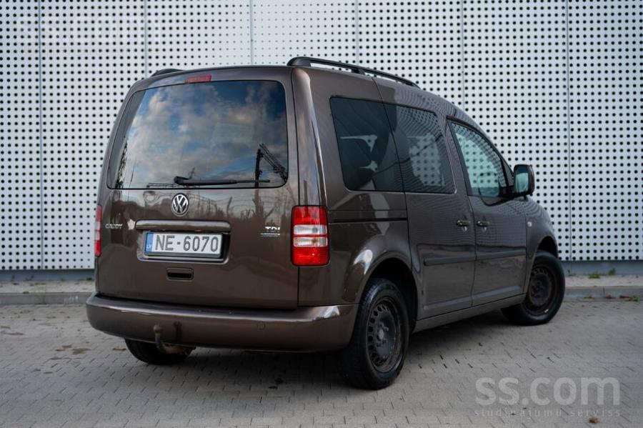 Brūns Volkswagen Caddy 2015 Rīga, ar dzinēja tilpumu 1.60 L un nobraukumu 346 tūkst. km par 5000 €, foto 7 vietnē AUTOMOTO.COM.LV