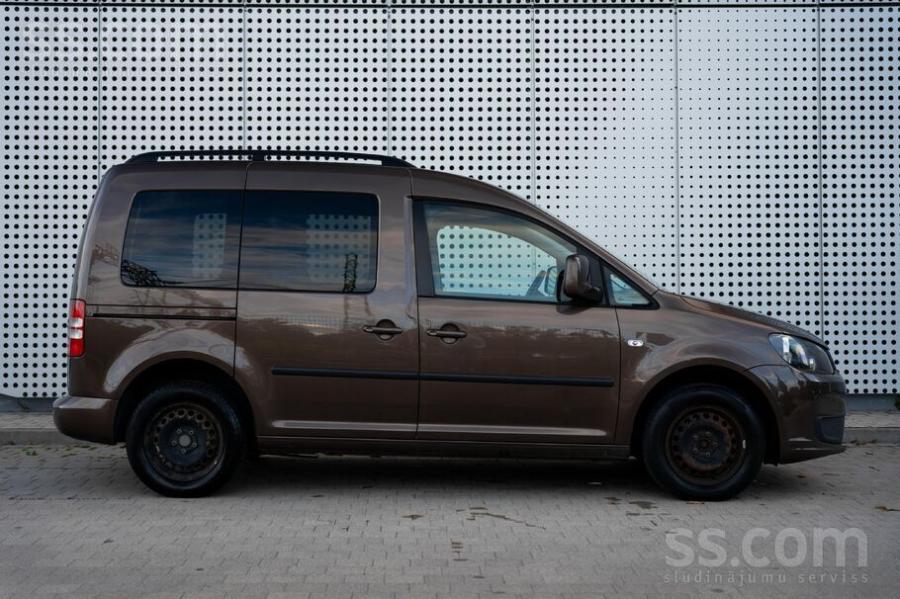 Brūns Volkswagen Caddy 2015 Rīga, ar dzinēja tilpumu 1.60 L un nobraukumu 346 tūkst. km par 5000 €, foto 8 vietnē AUTOMOTO.COM.LV