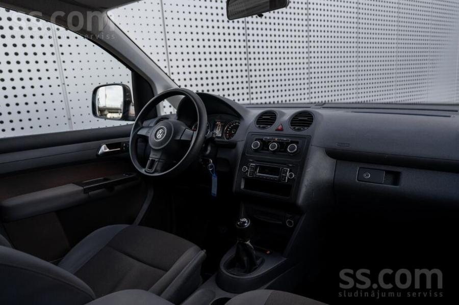 Brūns Volkswagen Caddy 2015 Rīga, ar dzinēja tilpumu 1.60 L un nobraukumu 346 tūkst. km par 5000 €, foto 11 vietnē AUTOMOTO.COM.LV