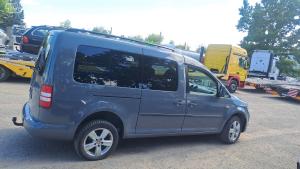 Volkswagen Caddy 2013 in Vilnius, with an engine capacity of 2.00 L and mileage of 298 thousand km for 7500 €, photo 7 on AUTOMOTO.COM.LV