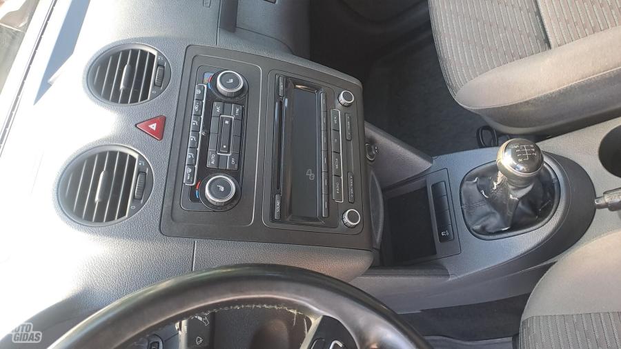 Volkswagen Caddy 2013 in Vilnius, with an engine capacity of 2.00 L and mileage of 298 thousand km for 7500 €, photo 19 on AUTOMOTO.COM.LV