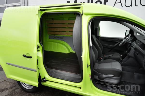 Green Volkswagen Caddy 2018 in Riga, with an engine capacity of 2.00 L and mileage of 96 thousand km for 4250 €, photo 7 on AUTOMOTO.COM.LV
