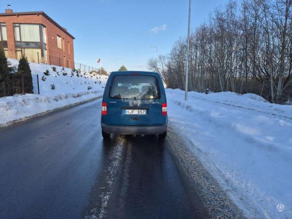 Green Volkswagen Caddy 2005 in Vilnius, with an engine capacity of 1.89 L and mileage of 400 thousand km for 2350 €, photo 4 on AUTOMOTO.COM.LV