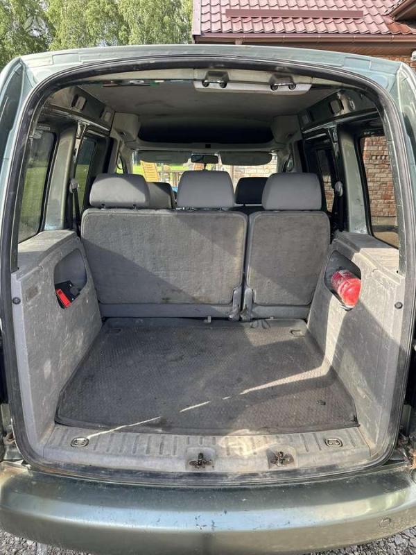 Green Volkswagen Caddy 2005 in Sirvintos, with an engine capacity of 1.90 L and mileage of 475 thousand km for 1400 €, photo 5 on AUTOMOTO.COM.LV