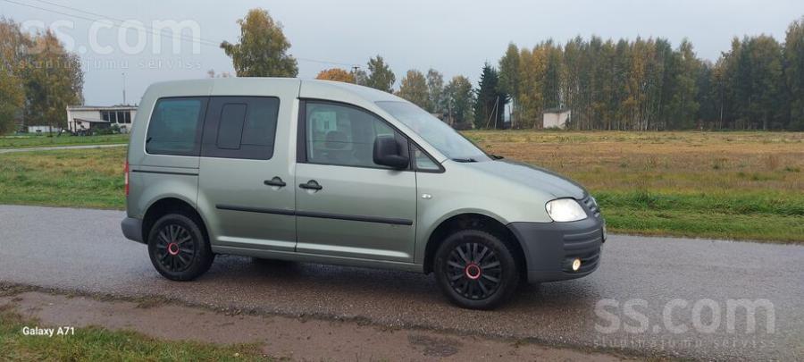 Green Volkswagen Caddy 2005 in Bauska, with an engine capacity of 1.90 L and mileage of 420 thousand km for 1750 €, photo 15 on AUTOMOTO.COM.LV