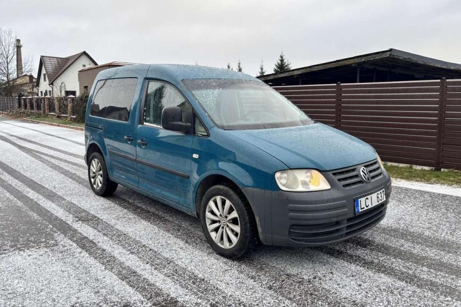 Green Volkswagen Caddy 2006 in Kaunas, with an engine capacity of 2.00 L and mileage of 366 thousand km for 2350 €, photo 2 on AUTOMOTO.COM.LV