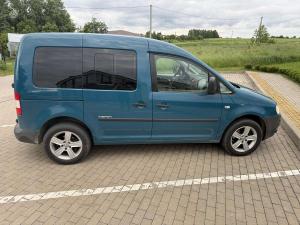 Green Volkswagen Caddy 2010 in Vilnius, with an engine capacity of 1.90 L and mileage of 374 thousand km for 3100 €, photo  on AUTOMOTO.COM.LV