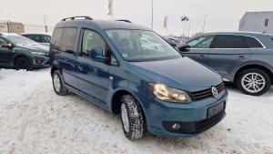 Green Volkswagen Caddy 2015 in Marijampole, with an engine capacity of 1.60 L and mileage of 329 thousand km for 7290 €, photo 3 on AUTOMOTO.COM.LV