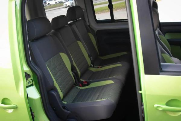 Volkswagen Caddy 2015 in Tukums on AUTOMOTO.COM.LV Green Volkswagen Caddy 2015 in Tukums, with an engine capacity of 2.00 L and mileage of 280 thousand km for 13490 β¬, photo 8 on AUTOMOTO.COM.LV
