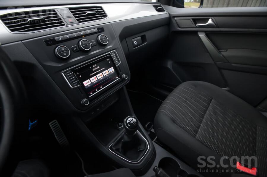 Zaļš Volkswagen Caddy 2016 Tukums, ar dzinēja tilpumu 2.00 L un nobraukumu 290 tūkst. km par 10990 €, foto 3 vietnē AUTOMOTO.COM.LV