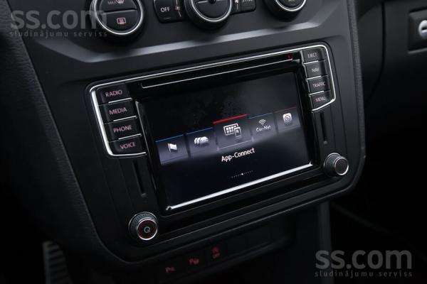 Zaļš Volkswagen Caddy 2016 Tukums, ar dzinēja tilpumu 2.00 L un nobraukumu 290 tūkst. km par 10990 €, foto 4 vietnē AUTOMOTO.COM.LV