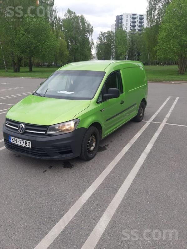 Green Volkswagen Caddy 2016 in Riga, with an engine capacity of 1.60 L and mileage of 382 thousand km for 3000 €, photo 2 on AUTOMOTO.COM.LV