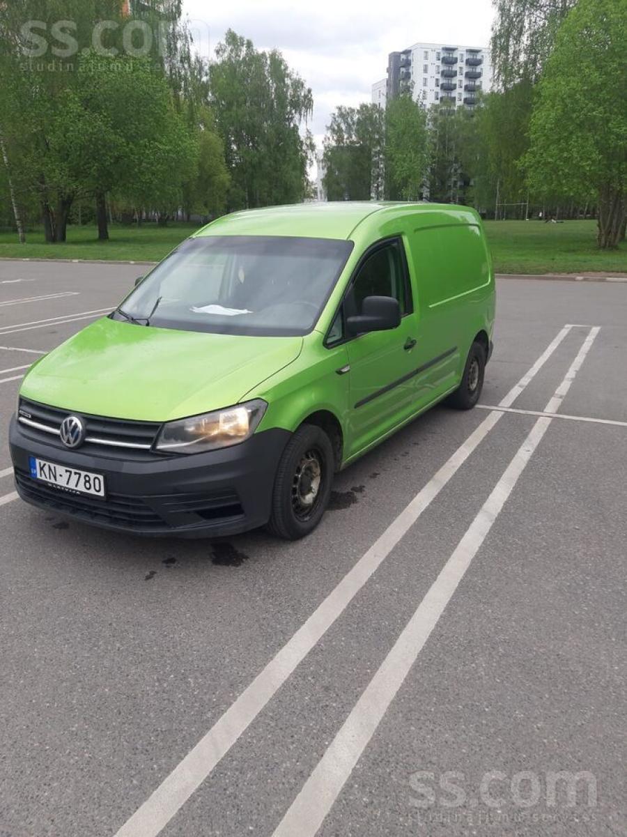 Green Volkswagen Caddy 2016 in Riga, with an engine capacity of 1.60 L and mileage of 382 thousand km for 3000 €, photo 3 on AUTOMOTO.COM.LV