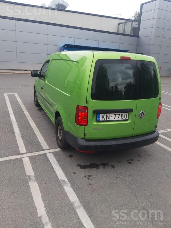 Green Volkswagen Caddy 2016 in Riga, with an engine capacity of 1.60 L and mileage of 382 thousand km for 3000 €, photo 4 on AUTOMOTO.COM.LV