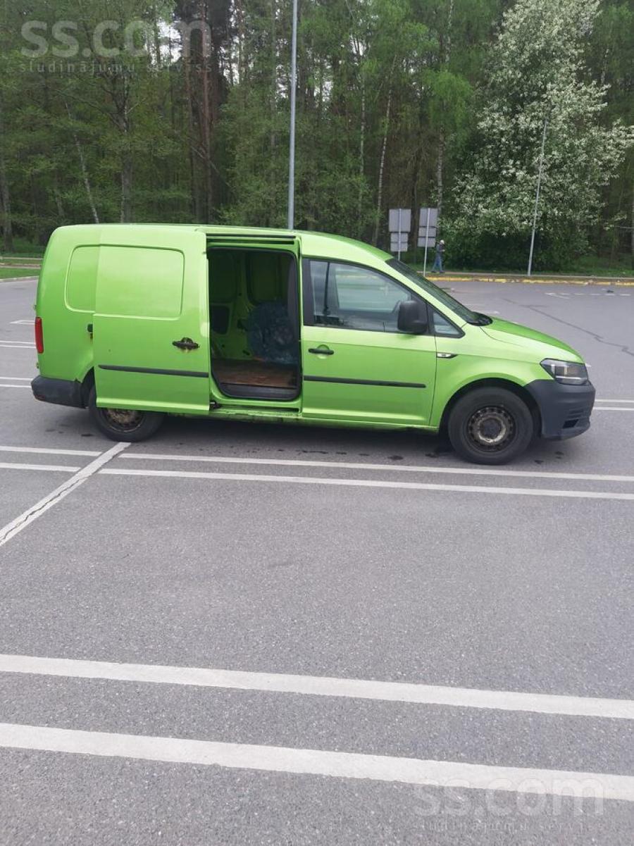 Green Volkswagen Caddy 2016 in Riga, with an engine capacity of 1.60 L and mileage of 382 thousand km for 3000 €, photo 6 on AUTOMOTO.COM.LV