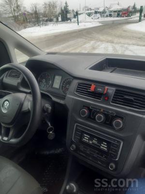 Green Volkswagen Caddy 2016 in Riga, with an engine capacity of 1.60 L and mileage of 382 thousand km for 3000 €, photo 8 on AUTOMOTO.COM.LV