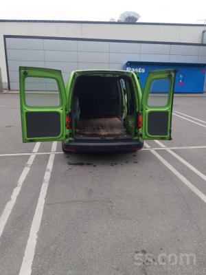 Green Volkswagen Caddy 2016 in Riga, with an engine capacity of 1.60 L and mileage of 382 thousand km for 3000 €, photo 9 on AUTOMOTO.COM.LV
