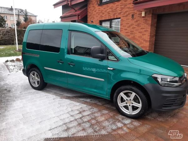 Green Volkswagen Caddy 2018 in Kaunas, with an engine capacity of 2.00 L and mileage of 285 thousand km for 7200 €, photo 1 on AUTOMOTO.COM.LV