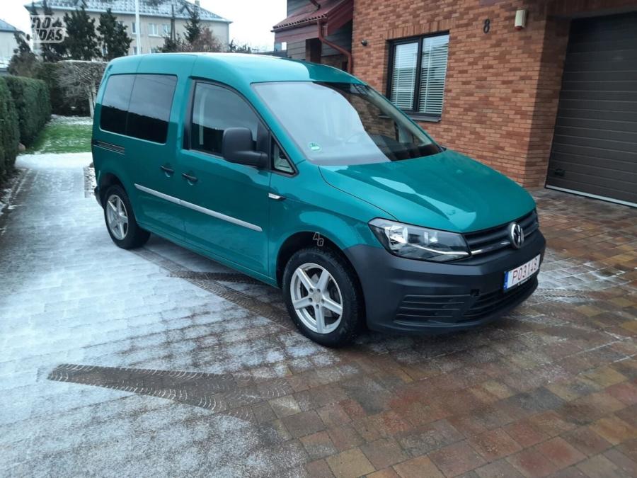 Green Volkswagen Caddy 2018 in Kaunas, with an engine capacity of 2.00 L and mileage of 285 thousand km for 7200 €, photo 4 on AUTOMOTO.COM.LV
