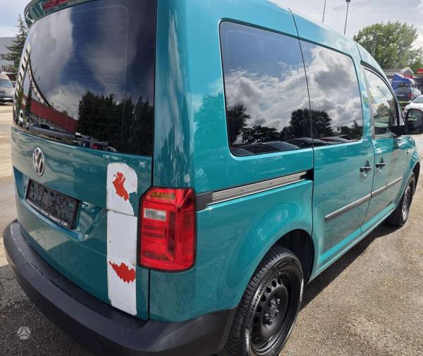 Zaļš Volkswagen Caddy 2018 Marijampole, ar dzinēja tilpumu 1.97 L un nobraukumu 299 tūkst. km par 6413 €, foto 4 vietnē AUTOMOTO.COM.LV