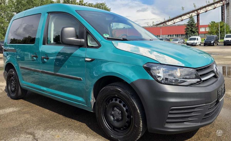 Zaļš Volkswagen Caddy 2018 Marijampole, ar dzinēja tilpumu 1.97 L un nobraukumu 299 tūkst. km par 6413 €, foto 7 vietnē AUTOMOTO.COM.LV