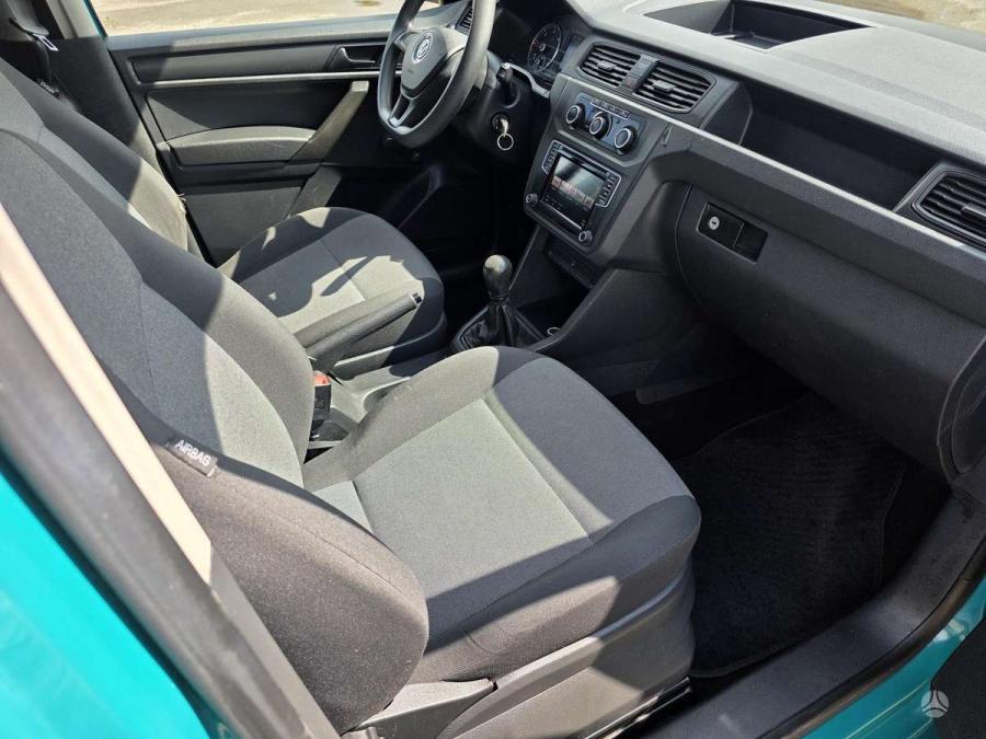 Zaļš Volkswagen Caddy 2018 Marijampole, ar dzinēja tilpumu 1.97 L un nobraukumu 299 tūkst. km par 6413 €, foto 9 vietnē AUTOMOTO.COM.LV