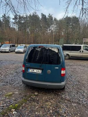 Zaļš Volkswagen Caddy 2004 Viļņa, ar dzinēja tilpumu 2.00 L un nobraukumu 322 tūkst. km par 3150 €, foto 5 vietnē AUTOMOTO.COM.LV