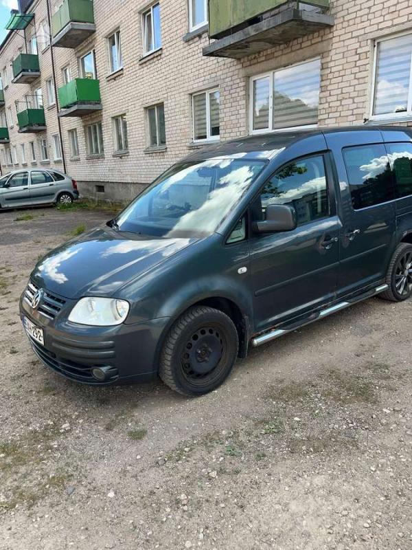 Green Volkswagen Caddy 2004 in Radviliskis, with an engine capacity of 1.90 L and mileage of 500 thousand km for 1499 €, photo 1 on AUTOMOTO.COM.LV