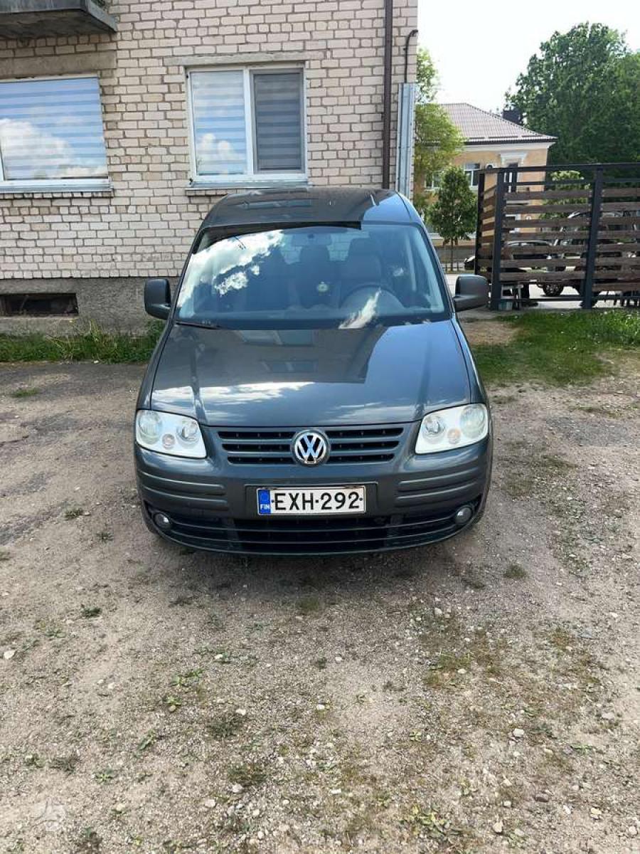 Green Volkswagen Caddy 2004 in Radviliskis, with an engine capacity of 1.90 L and mileage of 500 thousand km for 1499 €, photo 3 on AUTOMOTO.COM.LV