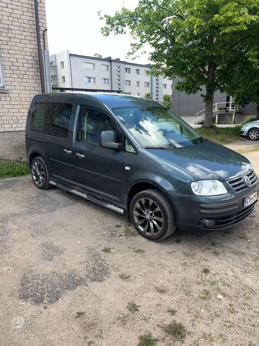 Green Volkswagen Caddy 2004 in Radviliskis, with an engine capacity of 1.90 L and mileage of 500 thousand km for 1499 €, photo 4 on AUTOMOTO.COM.LV