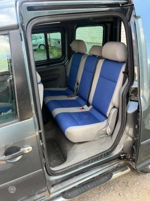 Green Volkswagen Caddy 2004 in Radviliskis, with an engine capacity of 1.90 L and mileage of 500 thousand km for 1499 €, photo 5 on AUTOMOTO.COM.LV
