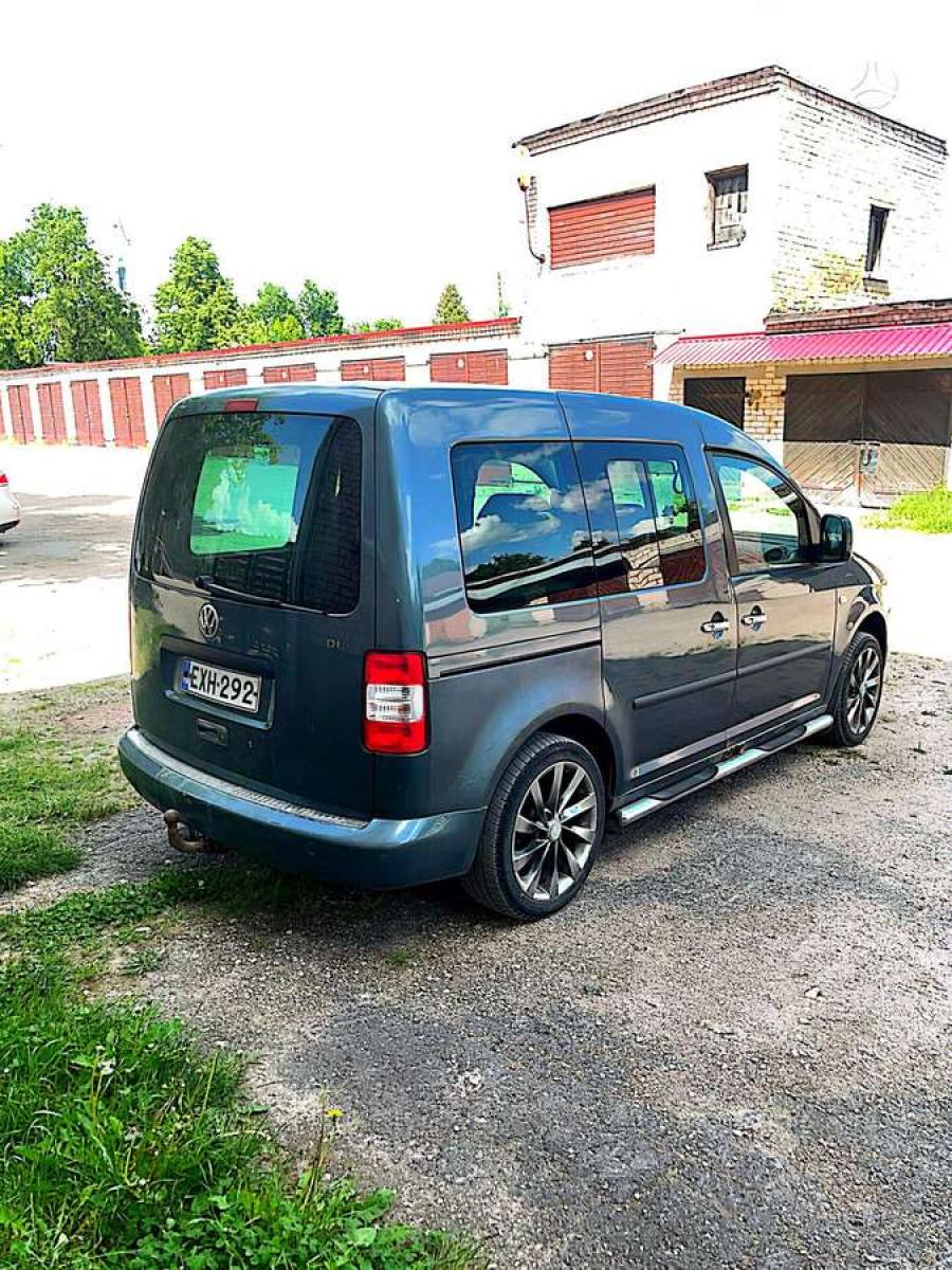 Green Volkswagen Caddy 2004 in Radviliskis, with an engine capacity of 1.90 L and mileage of 500 thousand km for 1499 €, photo 6 on AUTOMOTO.COM.LV