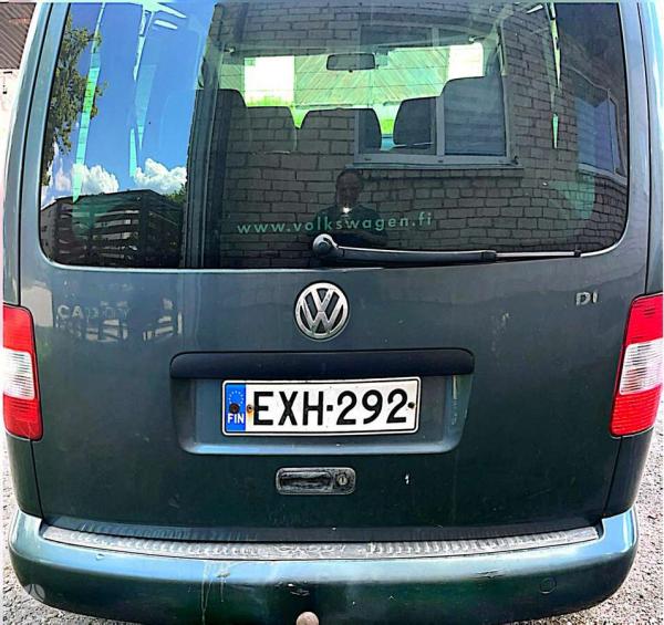 Green Volkswagen Caddy 2004 in Radviliskis, with an engine capacity of 1.90 L and mileage of 500 thousand km for 1499 €, photo 7 on AUTOMOTO.COM.LV