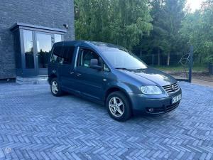 Zaļš Volkswagen Caddy 2009 Viļņa, ar dzinēja tilpumu 1.90 L un nobraukumu 299 tūkst. km par 3200 €, foto  vietnē AUTOMOTO.COM.LV