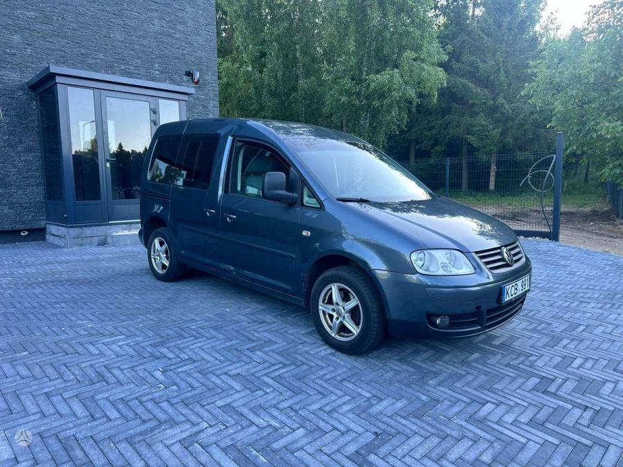 Zaļš Volkswagen Caddy 2009 Viļņa, ar dzinēja tilpumu 1.90 L un nobraukumu 299 tūkst. km par 3200 €, foto 1 vietnē AUTOMOTO.COM.LV