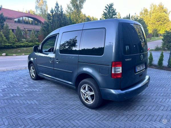 Zaļš Volkswagen Caddy 2009 Viļņa, ar dzinēja tilpumu 1.90 L un nobraukumu 299 tūkst. km par 3200 €, foto 5 vietnē AUTOMOTO.COM.LV