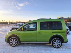 Green Volkswagen Caddy 2013 in Cesis, with an engine capacity of 1.60 L and mileage of 254 thousand km for 7250 €, photo 8 on AUTOMOTO.COM.LV