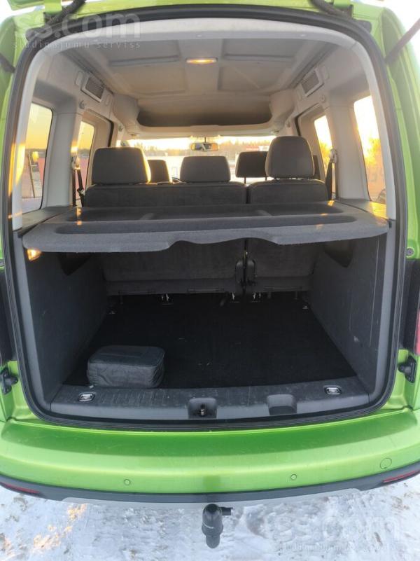 Green Volkswagen Caddy 2013 in Cesis, with an engine capacity of 1.60 L and mileage of 254 thousand km for 7250 €, photo 9 on AUTOMOTO.COM.LV