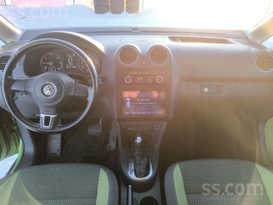 Green Volkswagen Caddy 2013 in Cesis, with an engine capacity of 1.60 L and mileage of 254 thousand km for 7250 €, photo 11 on AUTOMOTO.COM.LV