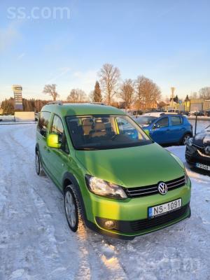Green Volkswagen Caddy 2013 in Cesis, with an engine capacity of 1.60 L and mileage of 254 thousand km for 7250 €, photo 17 on AUTOMOTO.COM.LV