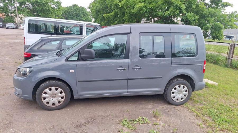Pelēks Volkswagen Caddy 2012 Kėdainiai, ar dzinēja tilpumu 1.60 L un nobraukumu 298 tūkst. km par 5250 €, foto 4 vietnē AUTOMOTO.COM.LV