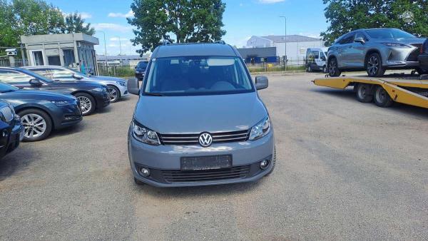 Grey Volkswagen Caddy 2012 in Kedainiai, with an engine capacity of 2.00 L and mileage of 298 thousand km for 6999 €, photo 1 on AUTOMOTO.COM.LV