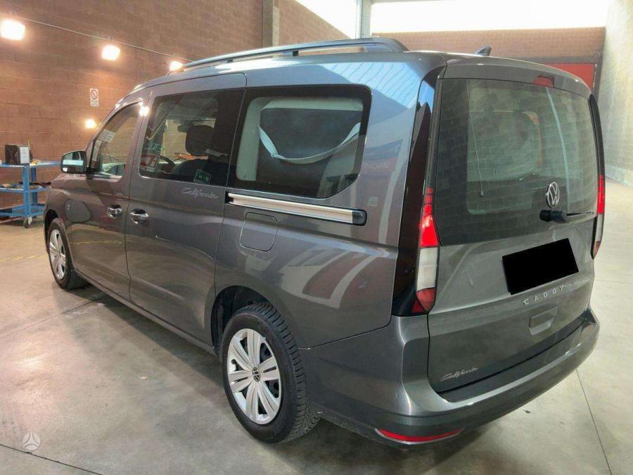 Grey Volkswagen Caddy 2023 in Vilnius, with an engine capacity of 1.50 L and mileage of 12 thousand km for 33758 €, photo 4 on AUTOMOTO.COM.LV