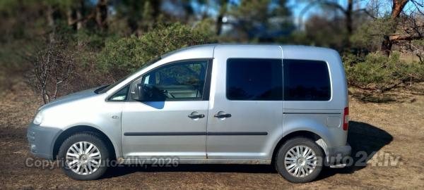 Pelēks Volkswagen Caddy 2007 Tallina, ar dzinēja tilpumu 2.00 L un nobraukumu 308 tūkst. km par 1111 €, foto 3 vietnē AUTOMOTO.COM.LV