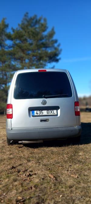 Grey Volkswagen Caddy 2007 in Tallinn, with an engine capacity of 2.00 L and mileage of 308 thousand km for 1111 €, photo 5 on AUTOMOTO.COM.LV