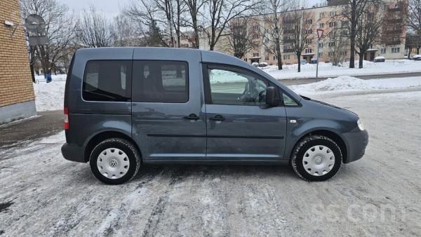 Pelēks Volkswagen Caddy 2009 Limbaži, ar dzinēja tilpumu 1.60 L un nobraukumu 239 tūkst. km par 4550 €, foto 4 vietnē AUTOMOTO.COM.LV