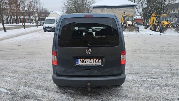 Pelēks Volkswagen Caddy 2009 Limbaži, ar dzinēja tilpumu 1.60 L un nobraukumu 239 tūkst. km par 4550 €, foto 6 vietnē AUTOMOTO.COM.LV