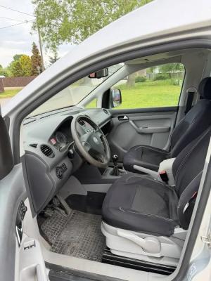 Pelēks Volkswagen Caddy 2009 Ventspils, ar dzinēja tilpumu 1.40 L un nobraukumu 352 tūkst. km par 3150 €, foto 11 vietnē AUTOMOTO.COM.LV
