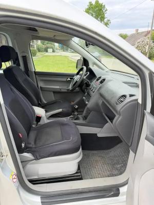 Pelēks Volkswagen Caddy 2009 Ventspils, ar dzinēja tilpumu 1.40 L un nobraukumu 352 tūkst. km par 3150 €, foto 13 vietnē AUTOMOTO.COM.LV