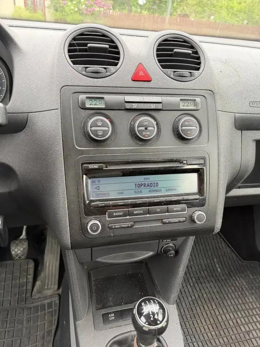 Pelēks Volkswagen Caddy 2009 Ventspils, ar dzinēja tilpumu 1.40 L un nobraukumu 352 tūkst. km par 3150 €, foto 16 vietnē AUTOMOTO.COM.LV